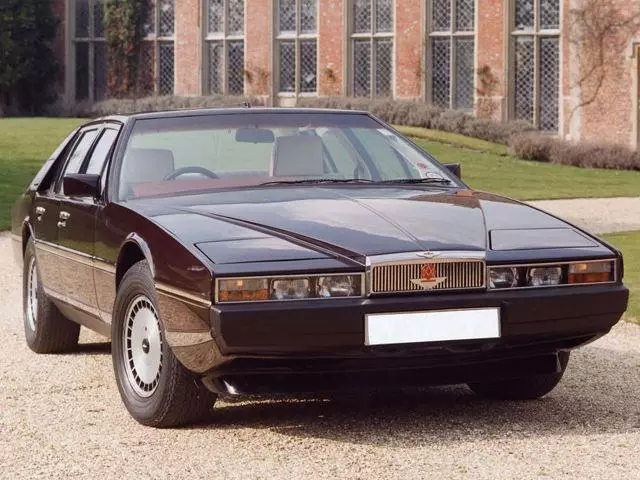 Дарагія няўдачы: Aston Martin Lagonda 74516_2