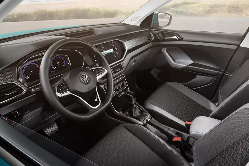 Апублікаваны гарадскі красовер Volkswagen T-Cross 2019 года 74573_16