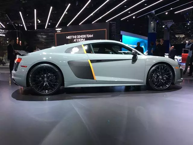 Audi R8 eksklizif edisyon tire lazè nan je li 74632_1