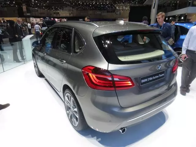 BMW 2-Series Active Tourer është ose Dashuri ose Kia 74644_1