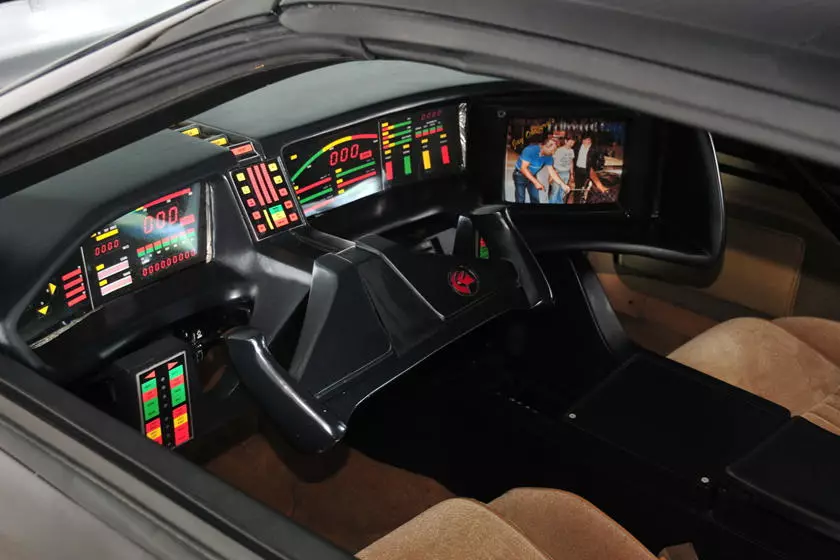 Você pode possuir o KITT original de Knight Rider 74666_9