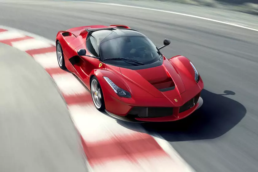 Ferrari LaFerrari дар садамаи Беверли Ҳиллз сахт осеб дид 74766_2