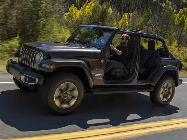 Nov yog All-New 2018 Jeep Wrangler 74786_3