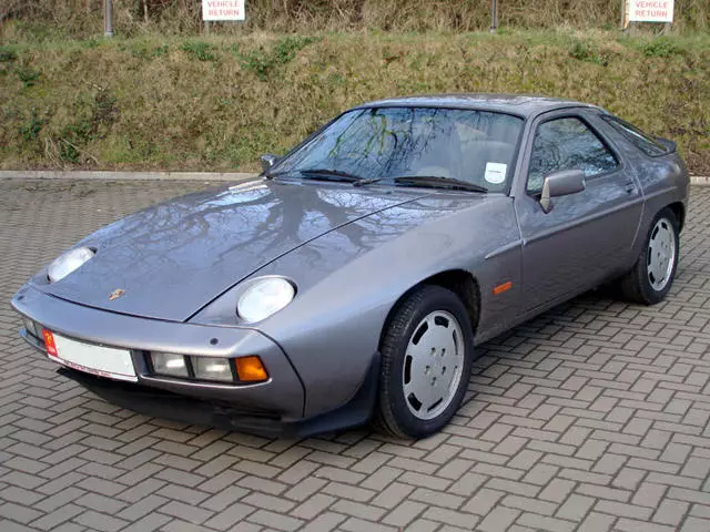 Diğer Porsche'ler: 928 74893_1