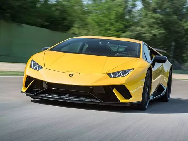 Supercar Satışlarında Patlayıcı Artış Zenginlik Eşitsizliğinin Ne Kadar Kötü Olduğunun Bir İşareti 75081_4