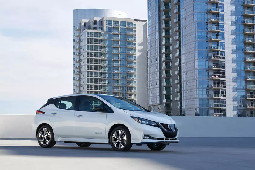 Questo è il momento in cui Nissan pensa che i prezzi delle auto elettriche crolleranno 75313_6