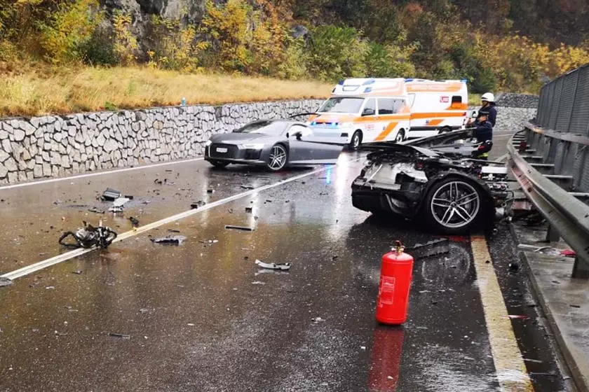 Audi R8 بڑے حادثے میں آدھے حصے میں تقسیم ہو گیا۔ 75672_6