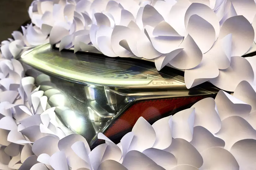 Carro de arte Lexus UX coberto de papel inspirado nos jardins zen japoneses 75719_9