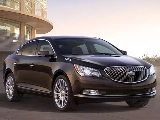 2014 Buick LaCrosse прыязджае ў Нью-Йорк 75793_2