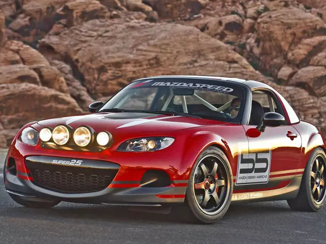 Mazda MX-5 Super25 రేసుల నుండి SEMA వరకు 76233_1