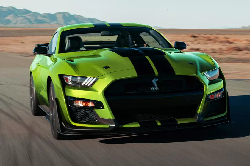 2020 Ford Mustang Shelby GT500 kritt nei Retro-inspiréiert Faarfoptiounen 76288_1