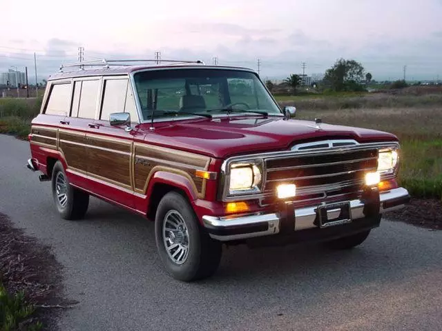 Bag-ong Report Nag-ingon nga Gikansela ang Jeep Grand Wagoneer: Oo, OK 76361_1