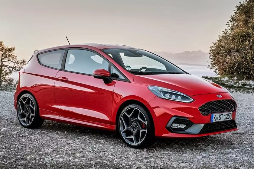 Badirudi Ford Fiesta RS ez dela gertatzen azken finean 76390_1