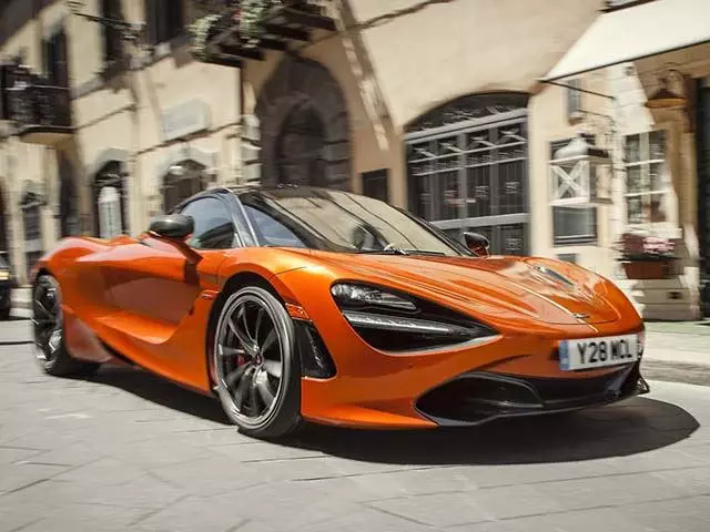 McLaren saattaa jyrkästi hiekkasäkkien 720S:n hevosvoimaluokituksen 76418_1