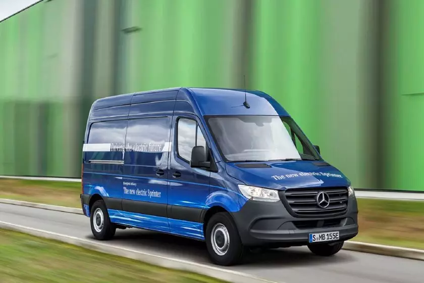 Mercedes-Benz Ṣe afihan Van Electric ti o yẹ ki o ṣe akiyesi Tesla 76623_2