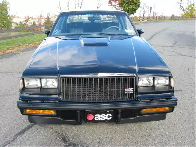 Egwupụtara: 1987 Buick Grand National GNX 76727_1