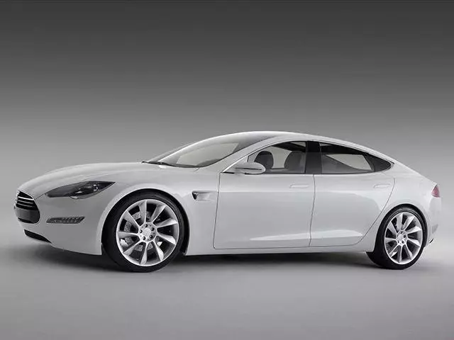 تغريم مالك Tesla Model S 10000 دولار لأن سيارته 76729_4