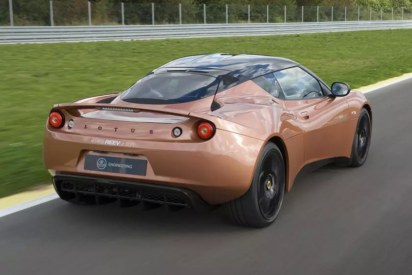 Lotus ඇත්තටම සැලසුම් කරන්නේ $2.5M 1,000-HP Electric Hypercar එකක්ද? 7674_2