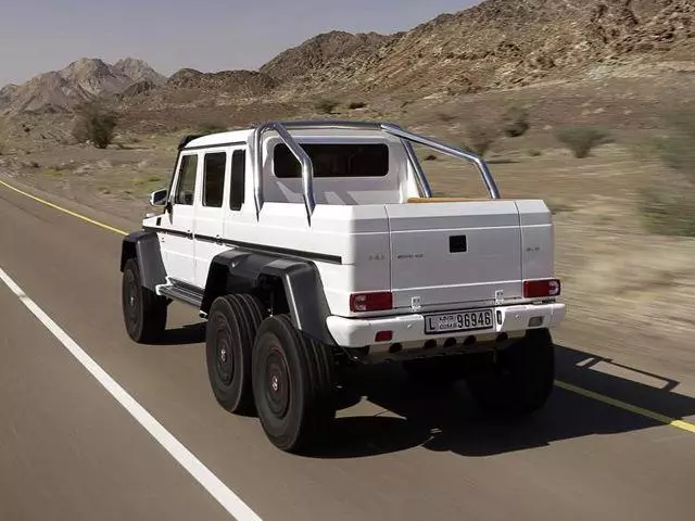 2015 款梅赛德斯 G63 AMG 6x6 售价 456,900 欧元 76762_3