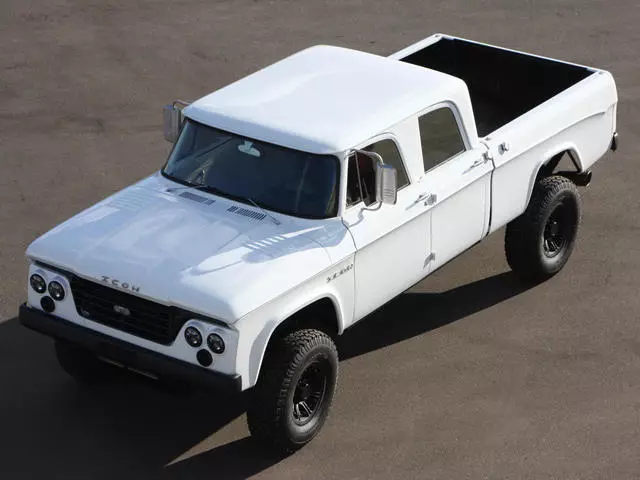 Icon Dodge D200 SEMA tarap çökýär 76767_1