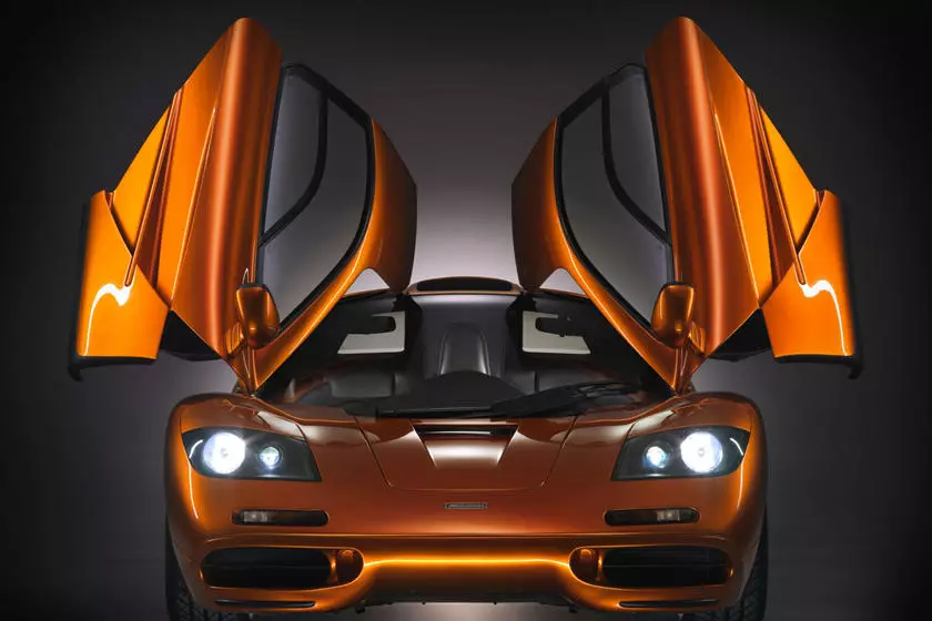 McLaren F1 diseinatu zuen mutila bere kirol-autoa abian jarriz 76921_6