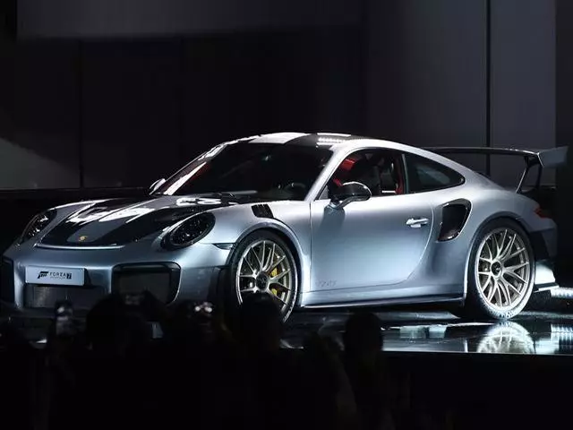 Porsche 911 GT2 RS 1000 даана менен чектелген – Жана алардын баары сатылган 770_1