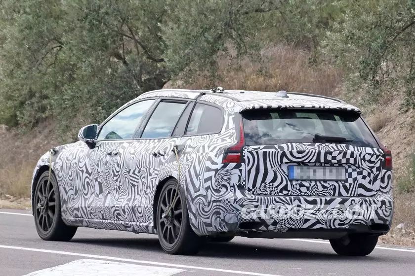 Werkt Volvo aan een hete V60 R Performance Wagon? 77272_14