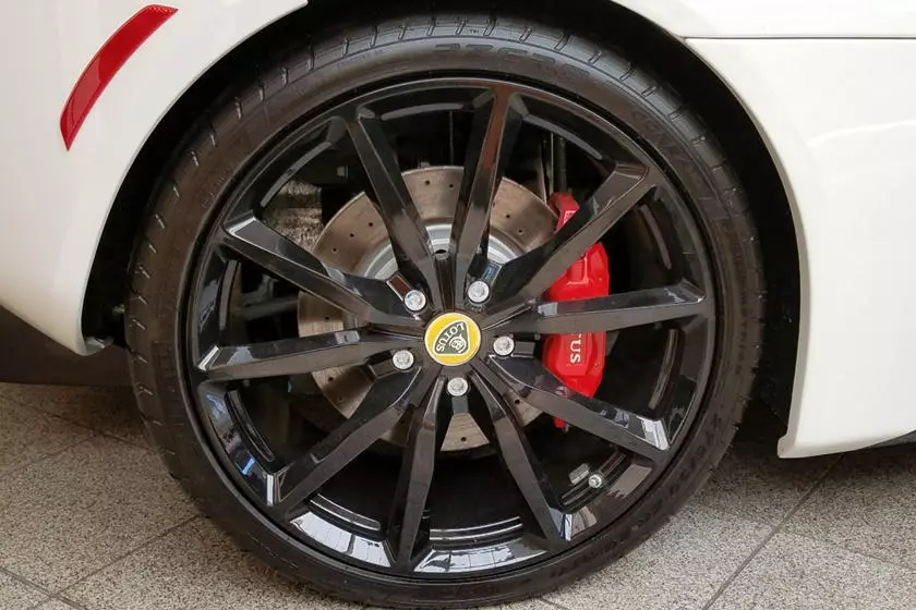 Es dauerte sieben Jahre, um diesen brandneuen Lotus Evora zu verkaufen 77386_5