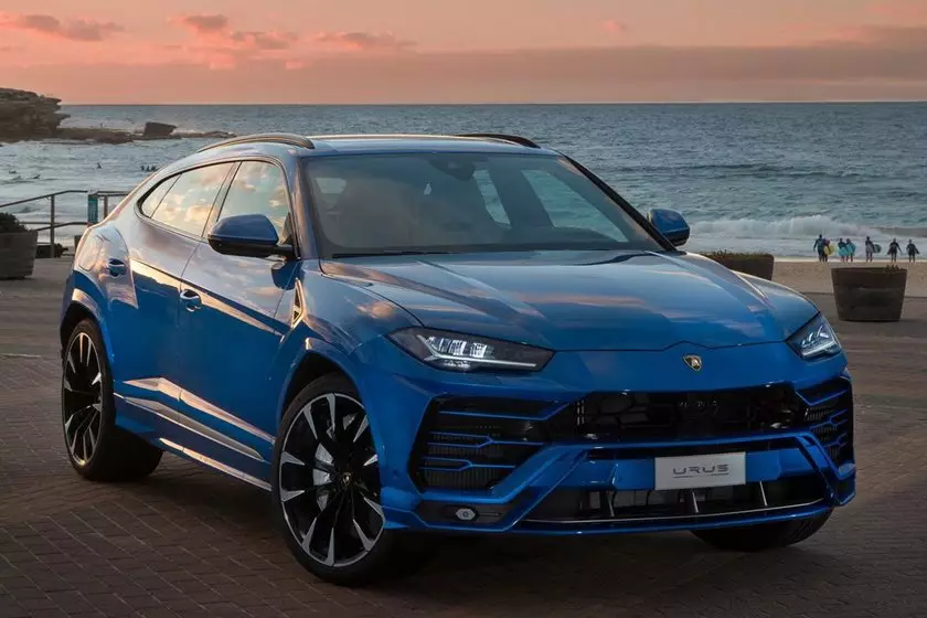 Pirmasis Kinijos „Lamborghini Urus“ nuplėštas automobilis iš tikrųjų gali atrodyti neblogai 77723_5