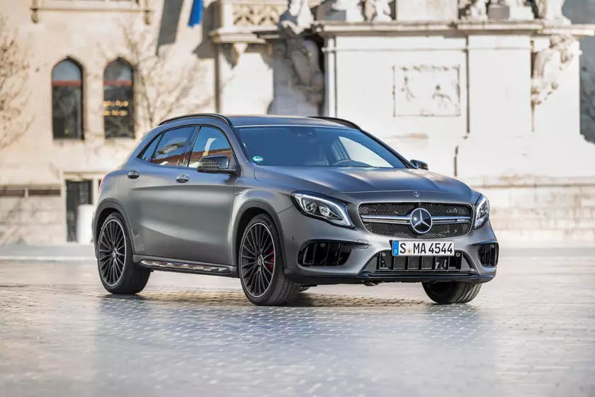 Il-Mudelli tal-Livell tad-Dħul Mercedes-AMG Huma Bargains Użati Kbir 77733_22