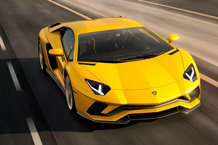 5 lucruri pe care le-am face pentru a îmbunătăți Lamborghini Aventador 78411_1