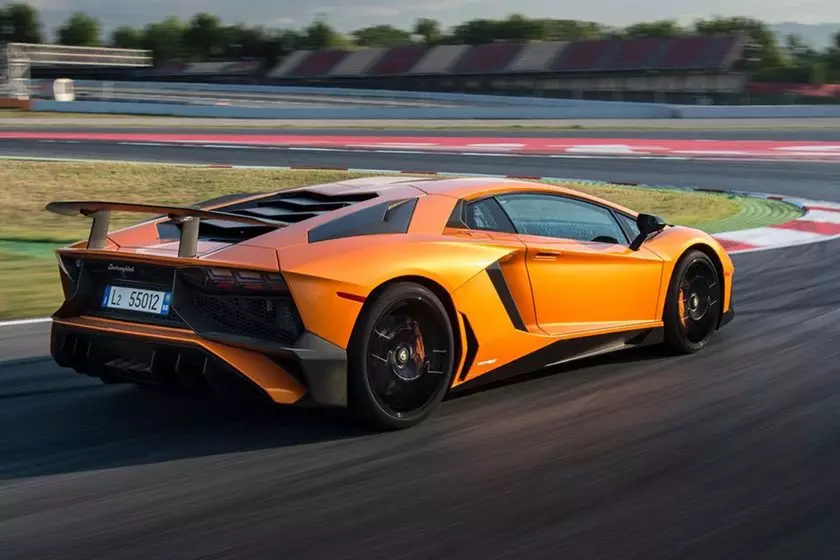 5 cousas que faríamos para mellorar o Lamborghini Aventador 78411_9