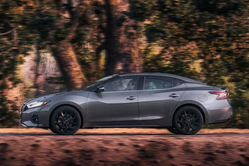 2019 Nissan Maxima får prisstigning med ansiktsløftning 7849_7