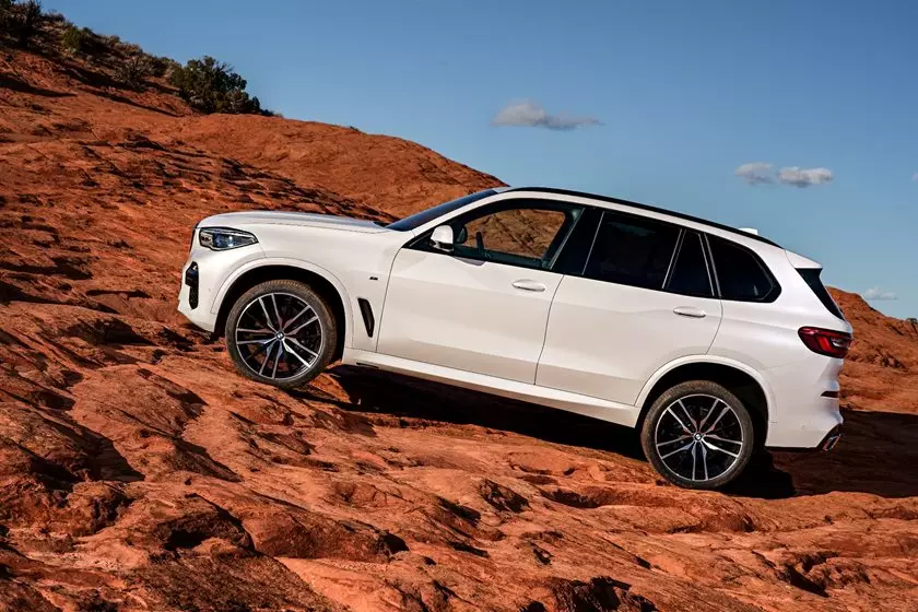 Esitleme täiesti uut 2019. aasta BMW X5 78816_1