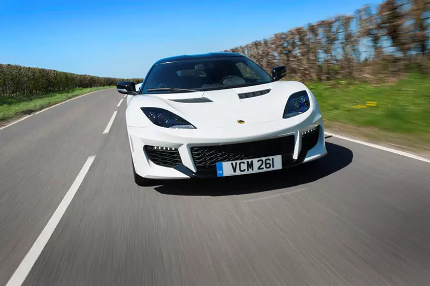 Geely, Lotus'u Lüks Bir Porsche Rakibine Dönüştürmek İstiyor 78819_3