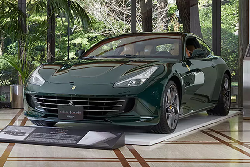 Ferrari GTC4 Lusso T visar upp skräddarsydda möjligheter 78822_1