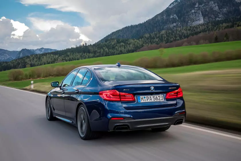 BMW M550i xDrive saab uue 8-seeria toel rohkem jõudu 78850_4