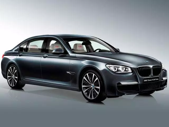 BMW Жапония үшін арнайы 760i шығарды 78946_1