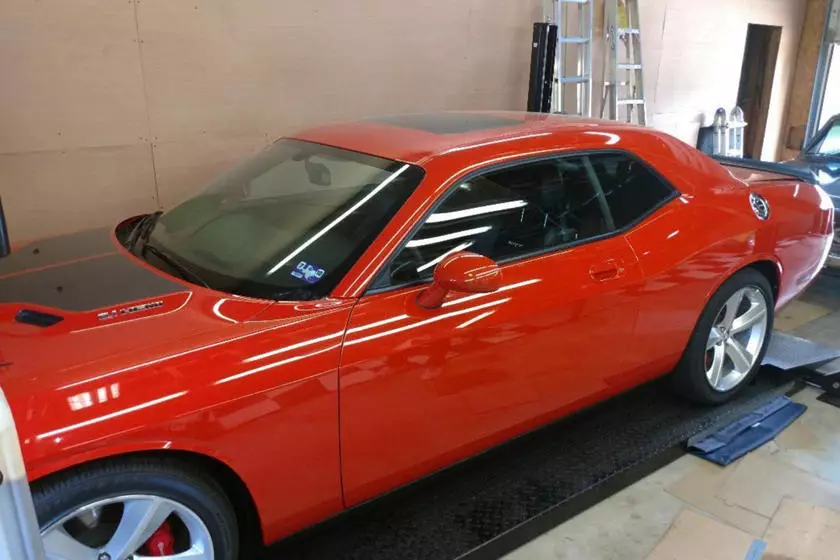 Brand Nije 2008 Dodge Challenger SRT8 is nea riden 79006_1