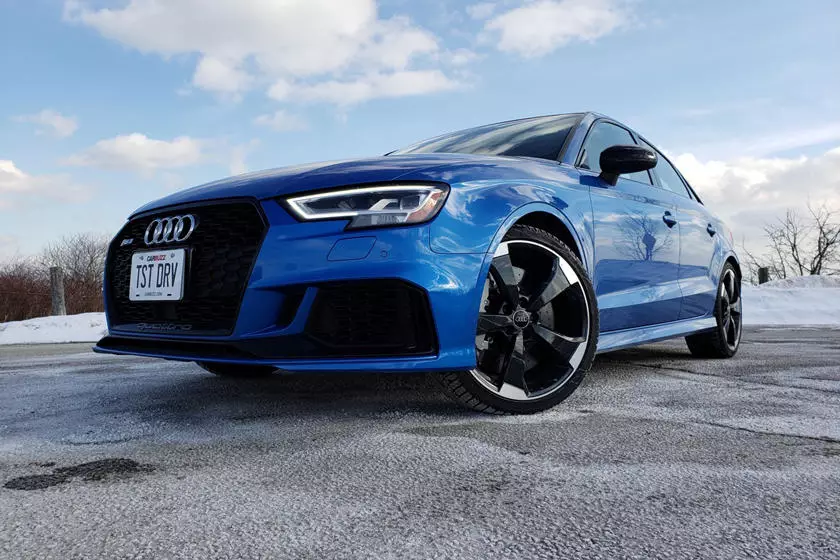 2019 Audi RS3-toetsrit-oorsig: vier deure, een rit 79060_1