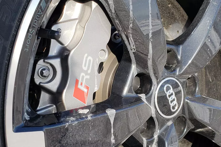 ການທົບທວນຄືນການຂັບລົດ Audi RS3 ປີ 2019: ສີ່ປະຕູ, ຂັບເຄື່ອນຫນຶ່ງ Ripping 79060_11