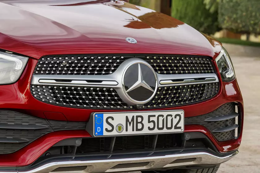 El Mercedes-Benz GLC Coupe 2020 recibe un lavado de cara de bienvenida 79082_7