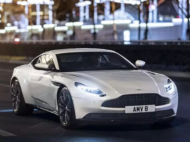 AMG V8-പവേർഡ് ആസ്റ്റൺ മാർട്ടിൻ DB11 എത്തി 79160_2