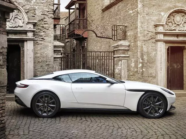 AMG V8 驅動的阿斯頓馬丁 DB11 已經到貨 79160_3