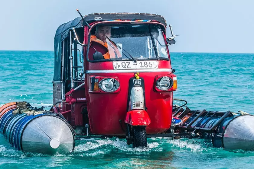 Oto pierwsze spojrzenie na ostatnią serię Top Gear z Mattem LeBlanc 7926_1