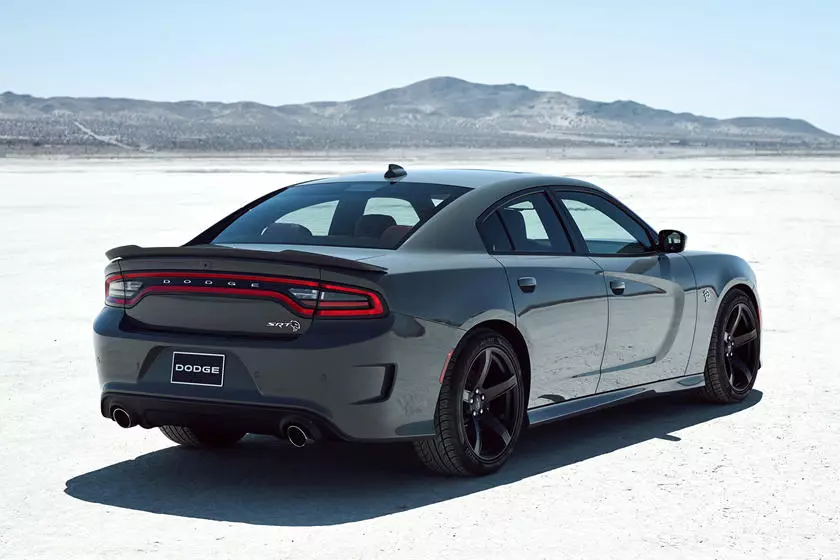 Dodge για να αποκαλύψει το Mystery Charger Concept αυτό το Σαββατοκύριακο 79339_2