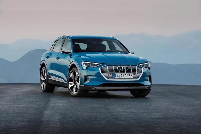 Audi Plots Electric Hatchback Don Yaƙin BMW i3 7945_6