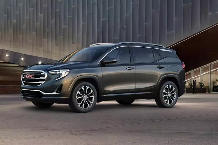 2018 GMC Terrain gogoratu dute, istripu batean airbag-a ezin delako zabaldu 79569_2