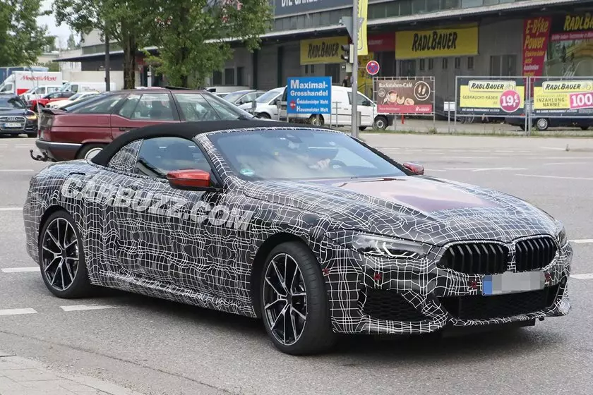 BMW 8 سیریز کنورٹیبل بڑے انکشاف سے پہلے ننگے پکڑے گئے۔ 79676_9