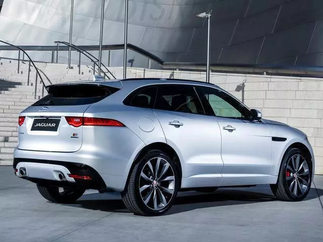 $3.75 Milyon nga kantidad sa Jaguar Land Rover nga mga Makina Nangawat Sa Mga Minuto 79903_1